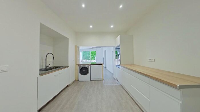 Appartement à louer - Poitiers, Montbernage, Pont Neuf - 4 pièces - 1 chambre