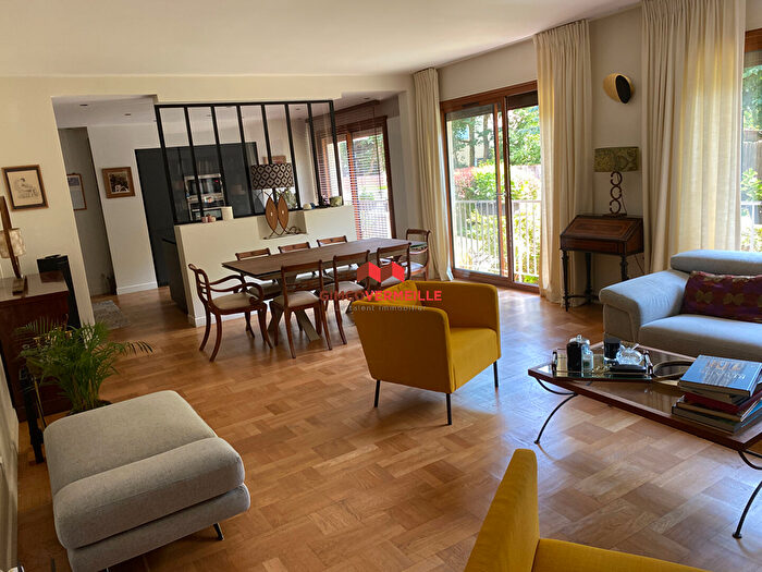 Appartement à vendre - Vaucresson - 5 pièces - 3 chambres