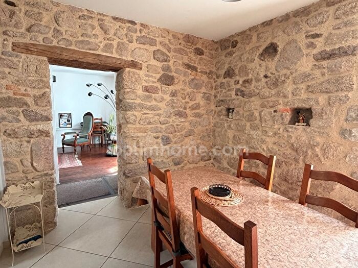 Maison 7 pièces à Mortagne-sur-Sèvre, à vendre