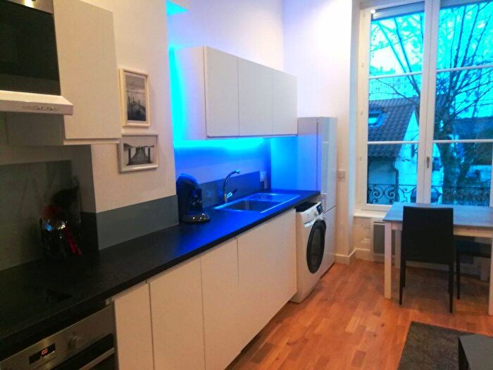 Croix Luizet, Villeurbanne - Appartement 2 pièces à louer