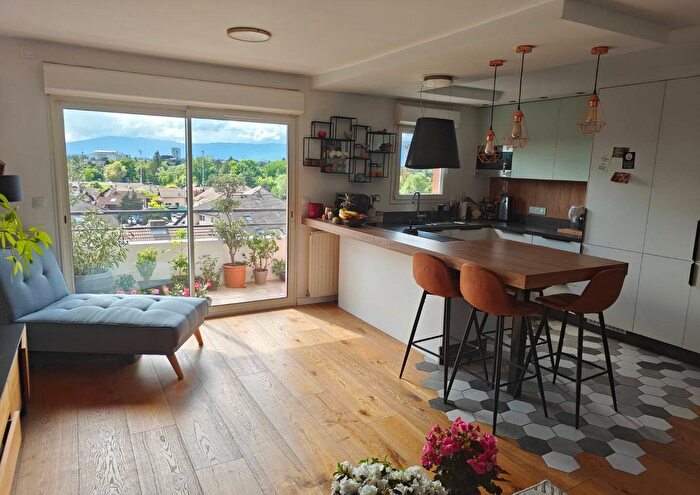 Est, Ambilly : Appartement 3 pièces à louer