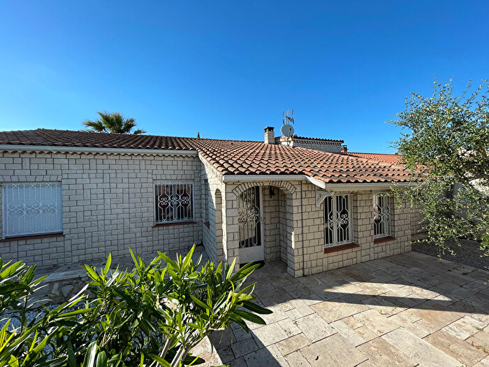 Maison 5 pièces à Cabannes, à louer