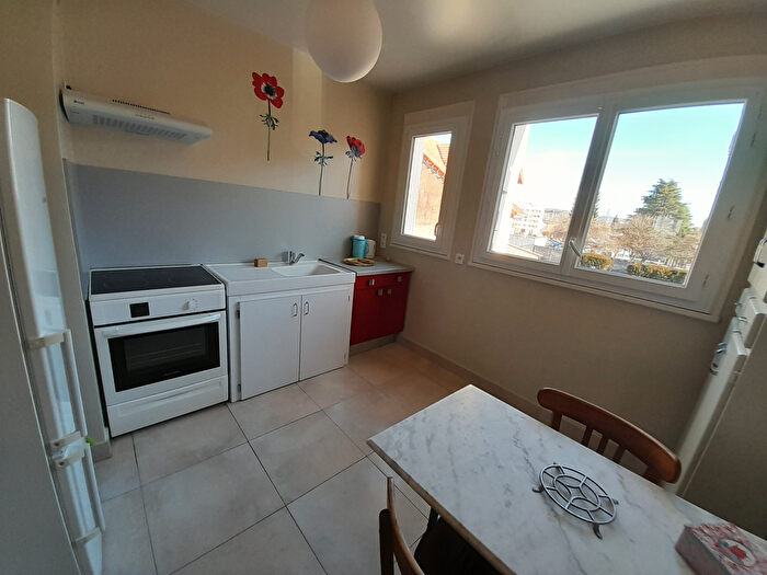 Appartement à louer - Aurillac, Centre-ville - 3 pièces - 2 chambres