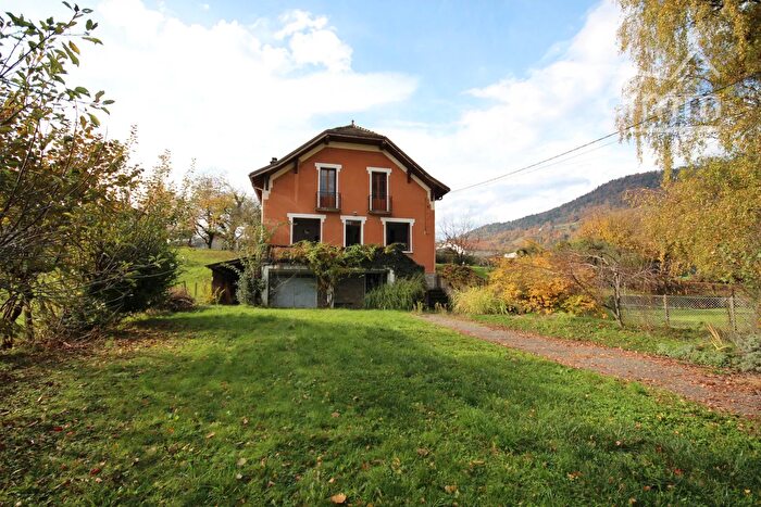 La Rochette : Maison 9 pièces à vendre