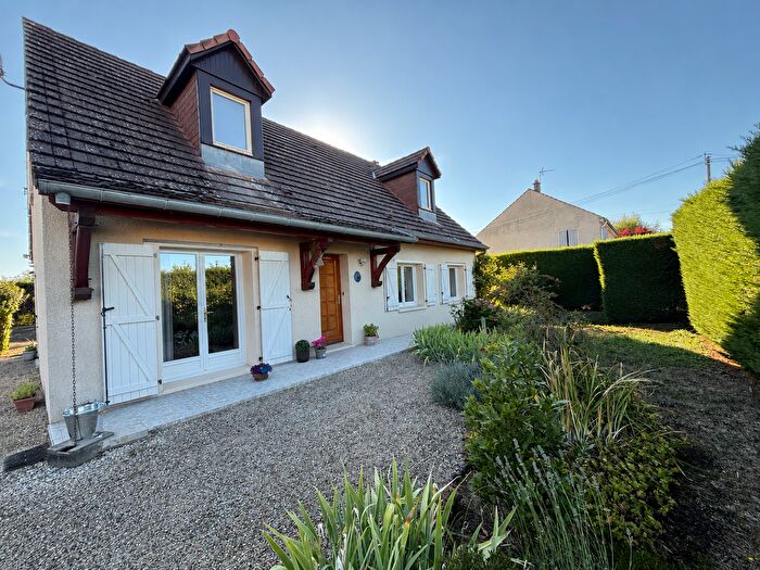 Maison 6 pièces à Ébaty, à vendre