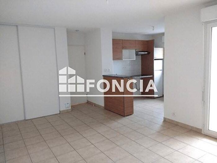 Appartement à louer - Kerarthur-Le Guerdy, Pont-lAbbé - 3 pièces - 2 chambres