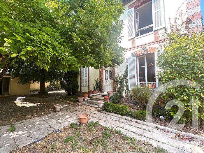 Maison 6 pièces à Montargis, Centre-ville, à vendre