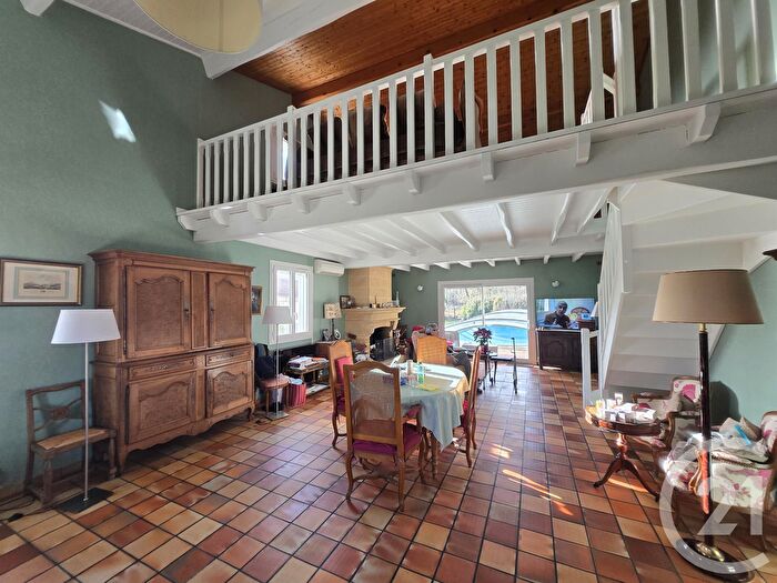 Maison à vendre - Lesparre-Médoc - 5 pièces - 4 chambres