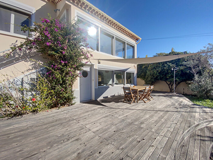 Maison à vendre - La Seyne-sur-Mer, Sud - 7 pièces - 6 chambres