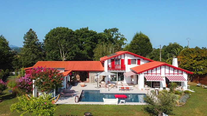 Maison à vendre - Espelette - 7 pièces - 6 chambres