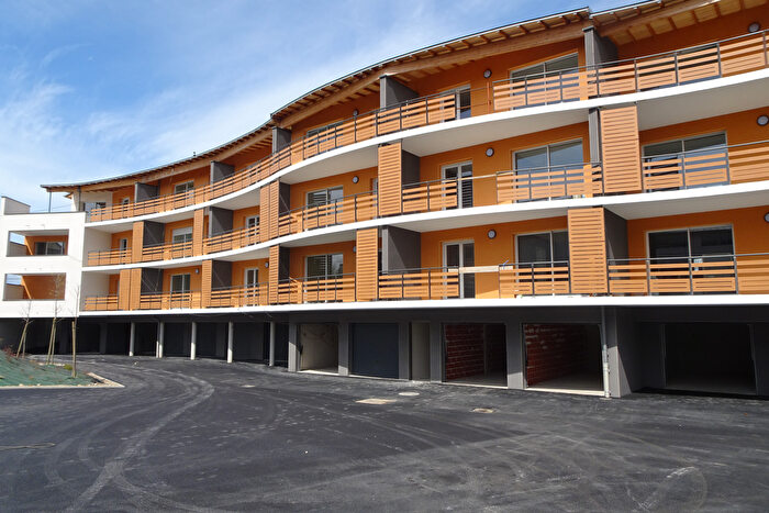 Appartement à louer - Sébazac-Concourès - 2 pièces - 1 chambre