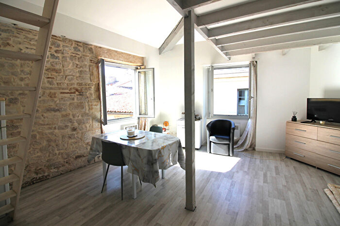 Appartement à vendre - Nîmes, Ecusson, Arènes - 2 pièces - 1 chambre