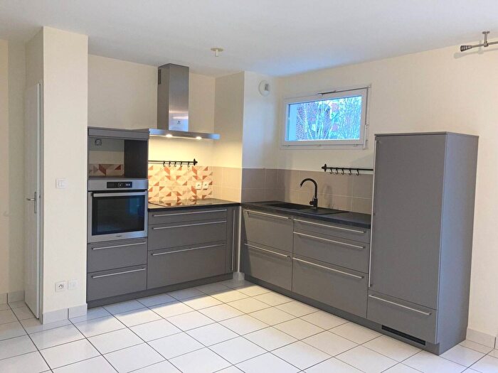 Appartement à louer - Champfleuri, Clermont-Ferrand - 2 pièces - 1 chambre