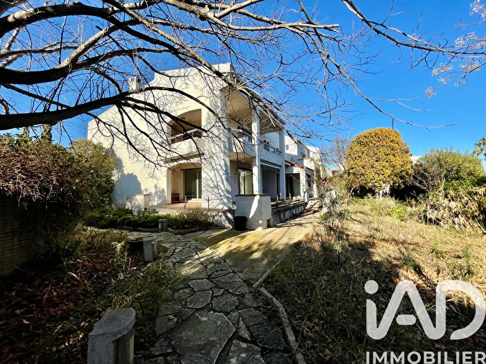 Maison à vendre - Balaruc-le-Vieux - 10 pièces - 6 chambres