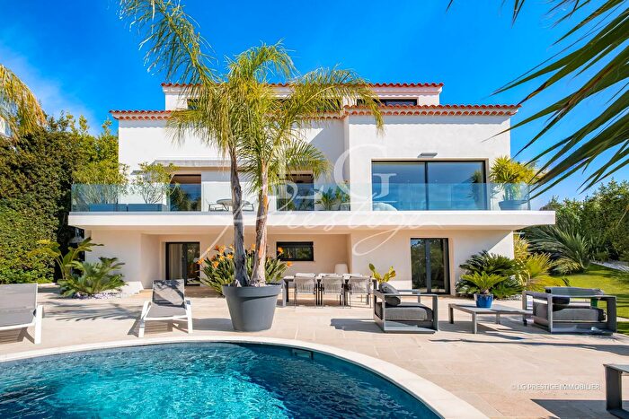 Maison à vendre - Mandelieu-la-Napoule, Minelle - 7 pièces - 5 chambres