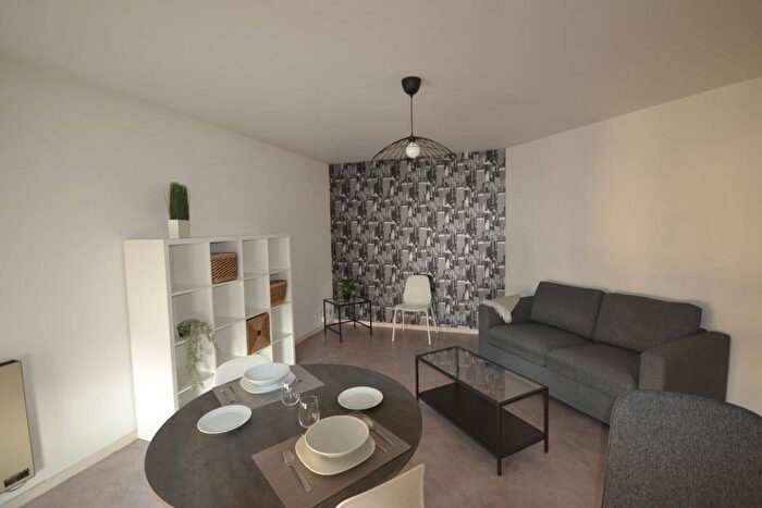 Abattoirs, Dijon : Appartement 2 pièces à louer