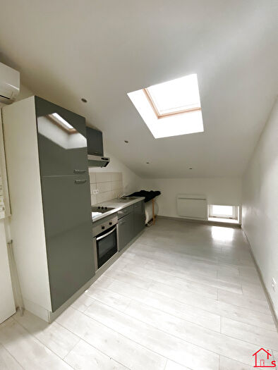 Appartement à louer - Pont-à-Mousson, Saint-Martin, Prémontrés - 3 pièces - 2 chambres