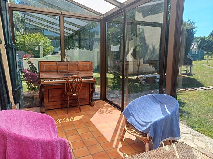 Cuts : Maison 4 pièces à vendre
