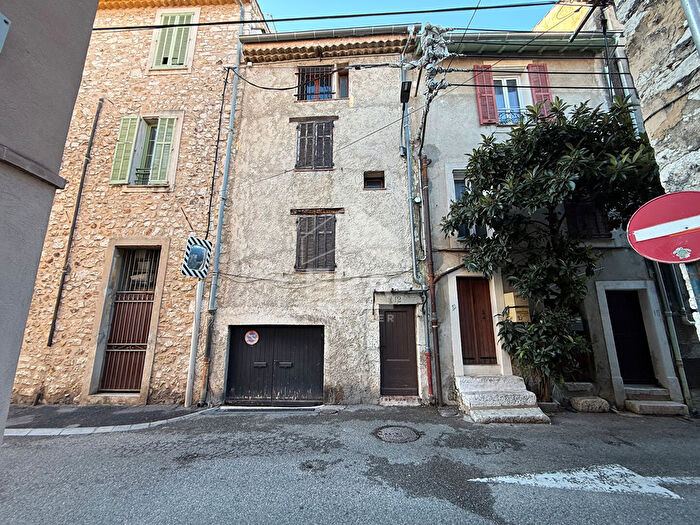 Maison à vendre - Vence, Centre-ville - 4 pièces - 2 chambres