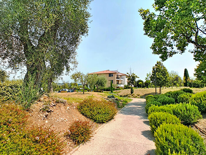 Appartement 2 pièces à vendre - Grasse, Saint-Antoine, Aspres, Plascassier