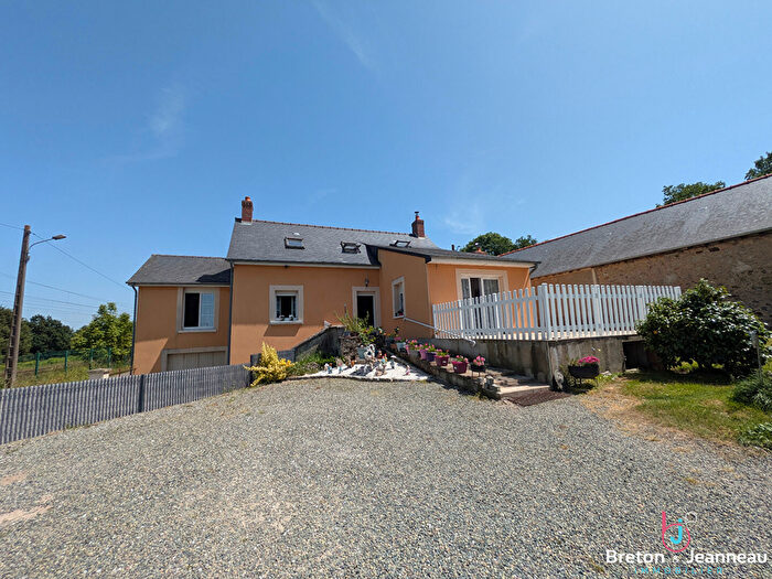 Maison 5 pièces à Voutré, à vendre