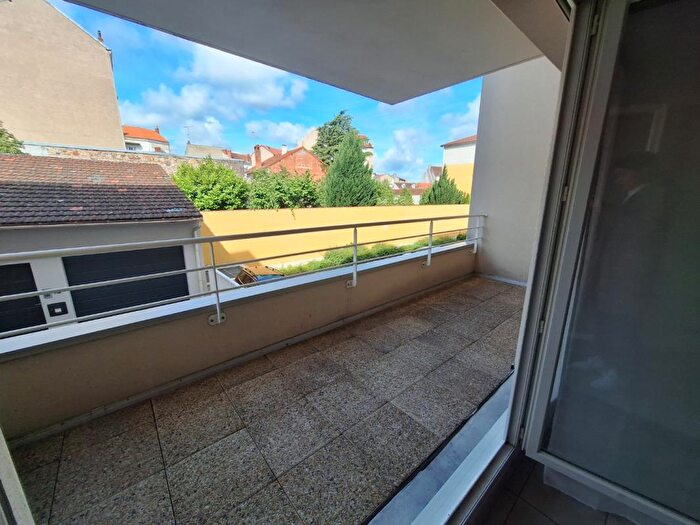 Vichy, Champ Capelet - Appartement 3 pièces à louer