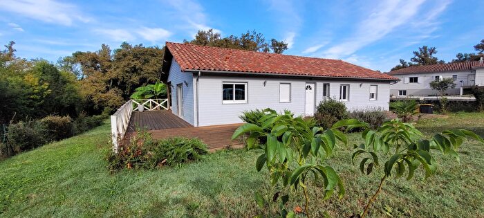 Maisons à vendre et appartements à louer - 1