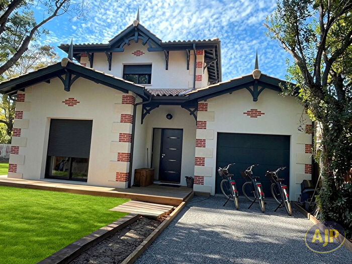 Maison 6 pièces à Andernos-les-Bains, Broustey, Falgouët, à vendre