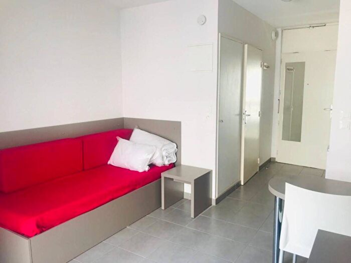 Belsunce, Marseille 1er arrondissement : Appartement 1 pièce à louer