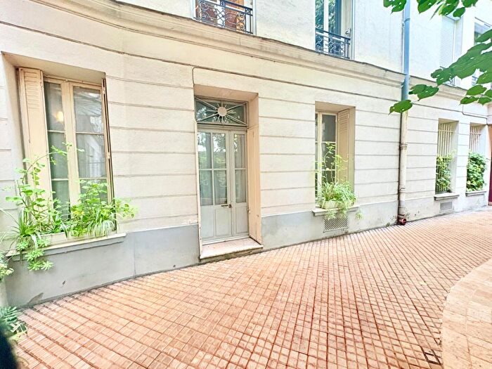 Appartement à vendre - Paris e , Muette-Nord, Trocadéro - 2 pièces - 1 chambre