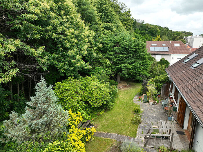 Maison 7 pièces à Saint-Cyr-l'École, Gérard Philippe, à vendre