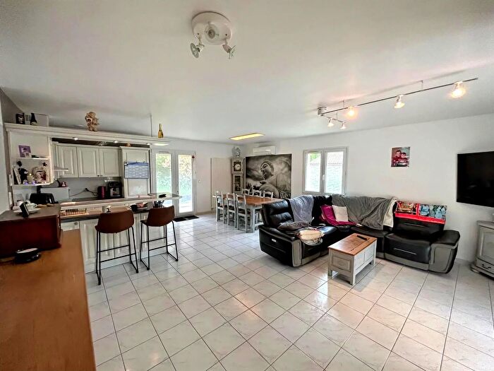 Cornillon : Maison 4 pièces à vendre