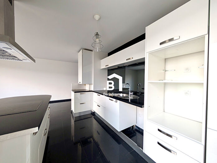 Appartement à vendre - Bourgoin-Jallieu, Centre-ville, Pont Saint-Michel - 3 pièces - 2 chambres