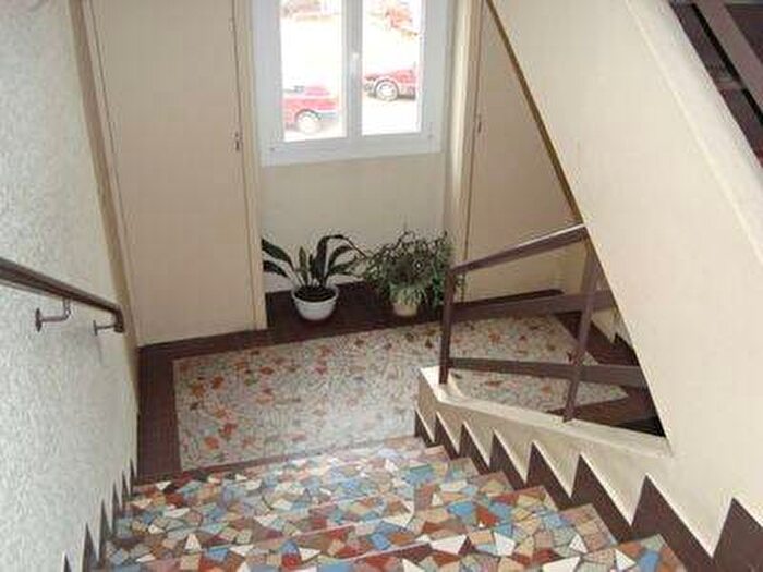 Butte, Grette, Besançon : Appartement 3 pièces à louer