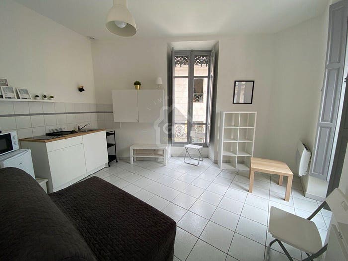Appartement 1 pièce à louer - Arènes, Nîmes