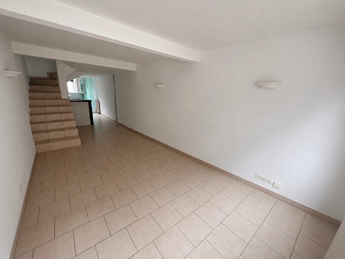 Gien, Centre-ville - Maison 3 pièces à vendre