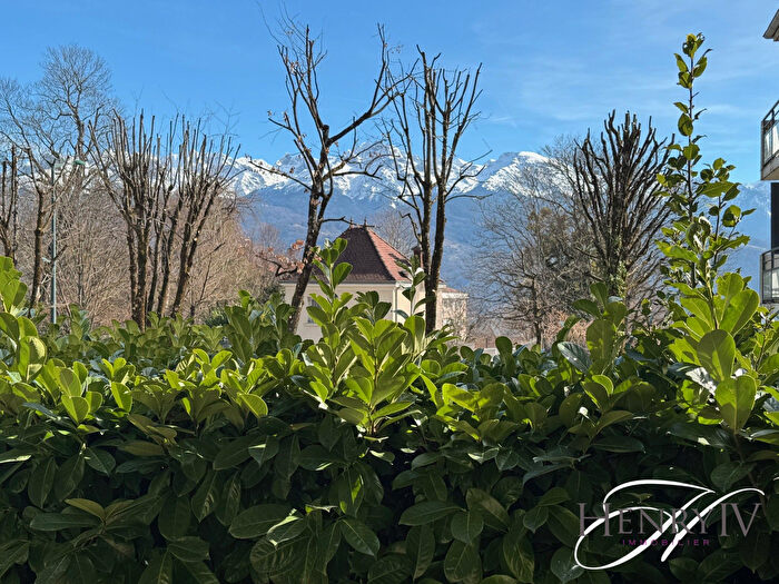 Appartement à vendre - Saint-Ismier - 4 pièces - 3 chambres