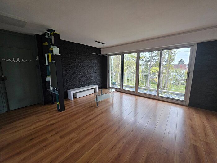 Appartement à louer - Le Tir, Maisons-Laffitte - 4 pièces - 2 chambres