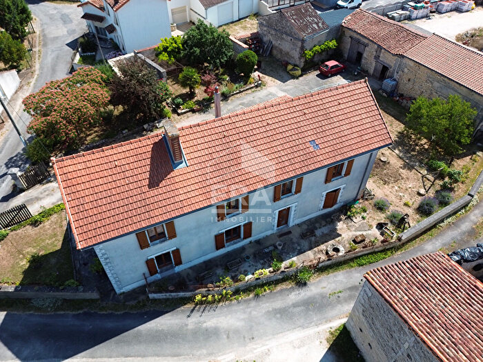 Courcôme - Maison 9 pièces à vendre