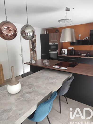 Maison à vendre - Semussac - 5 pièces - 3 chambres