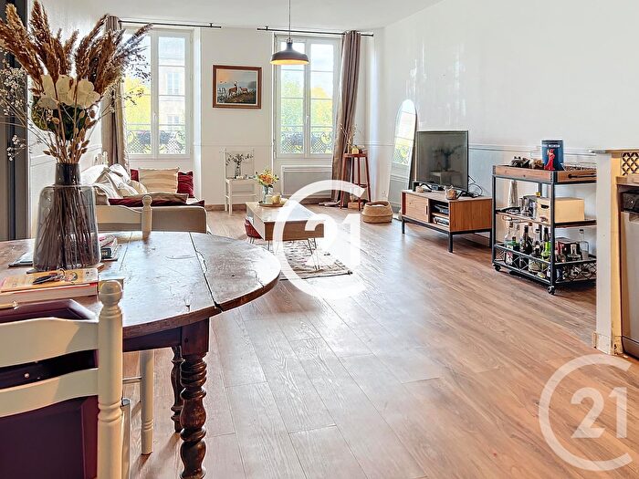 Appartement 3 pièces à Cognac, Saint-Jacques, à louer