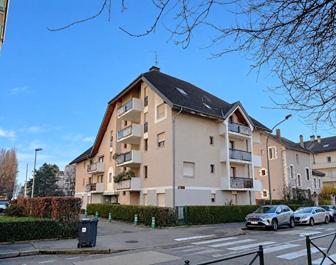 Appartement 2 pièces à louer à Annecy, Parmelan, Albigny