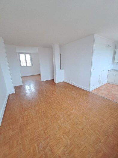 Appartement à louer - Centre, Nanterre - 4 pièces - 3 chambres