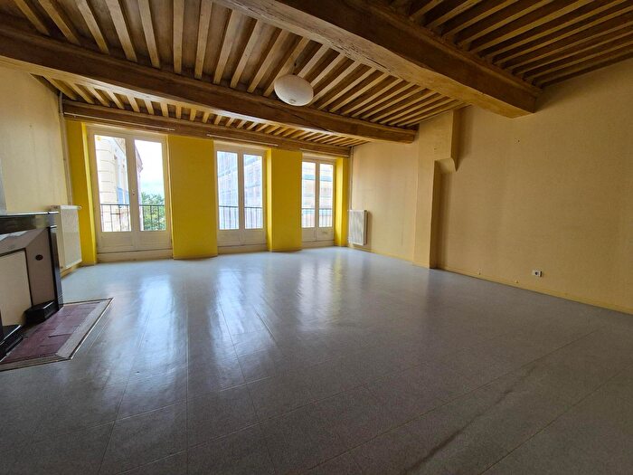 Appartement à louer - Mâcon, Centre-ville - 4 pièces - 3 chambres