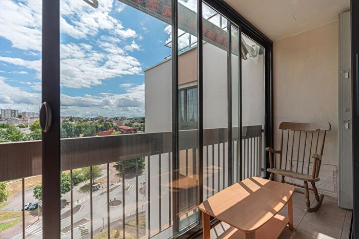 Appartement à vendre - Limoges, Aurence, Corgnac, Cité universitaire, Beaublanc - 6 pièces - 4 chambres