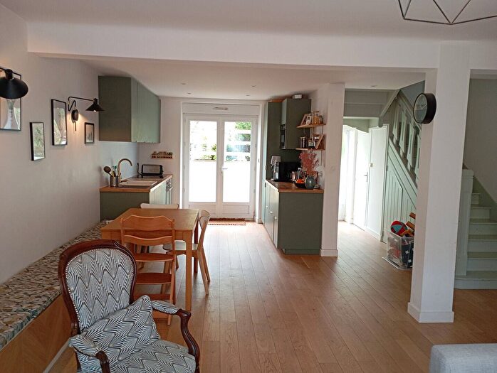 Maison à louer - Europe, Brest - 6 pièces - 3 chambres