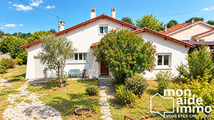 Carignan-de-Bordeaux : Maison 6 pièces à vendre