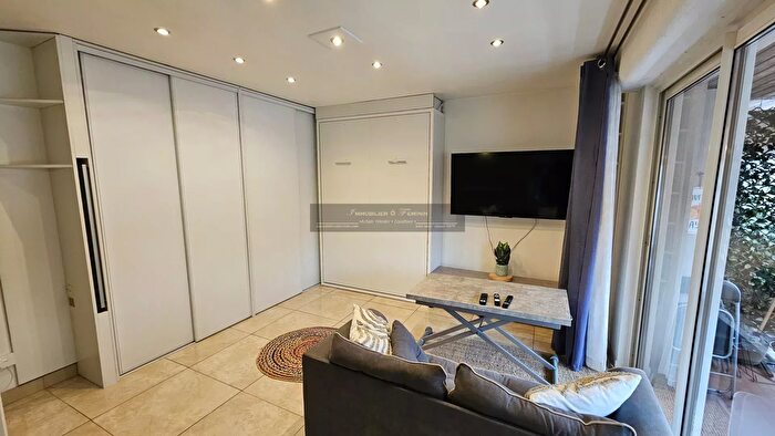 Appartement à louer - Fréjus - 1 pièce