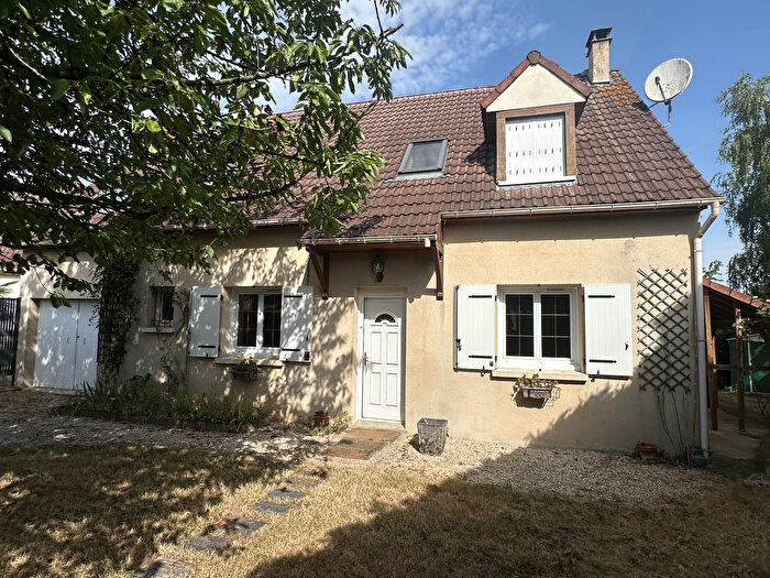 Vaux-le-Pénil : Maison 7 pièces à vendre