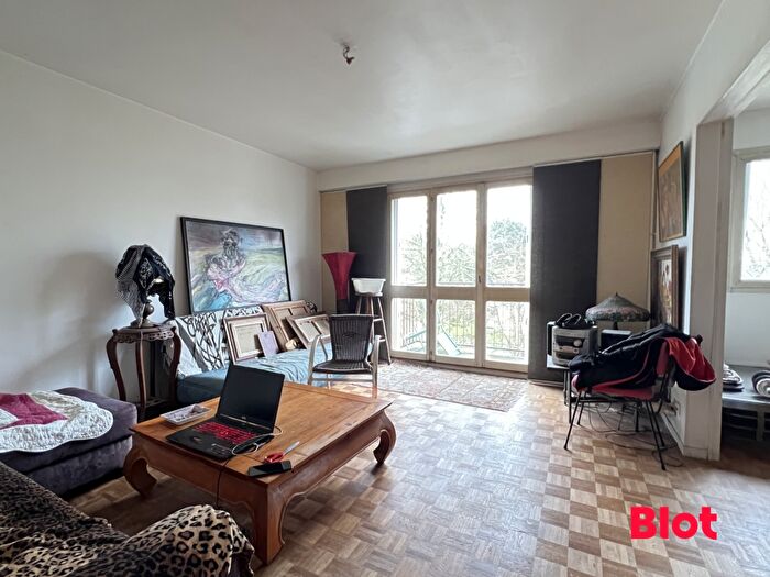 Appartement à vendre - Quartiers Sud-Est, Italie - 3 pièces - 2 chambres